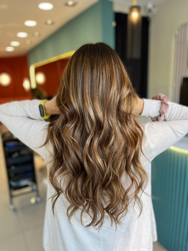 Rinde culto a tu estilo con las nuevas extensiones de cabello natural ...